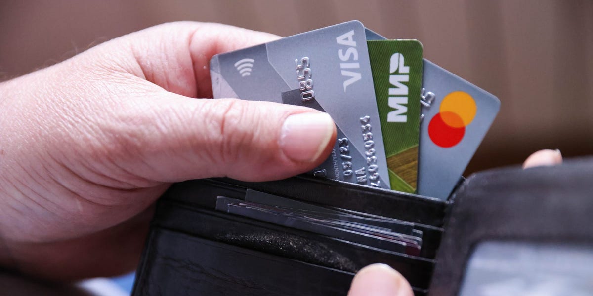 Visa & Mastercard suspend operations in Russia amid its invasion of ...