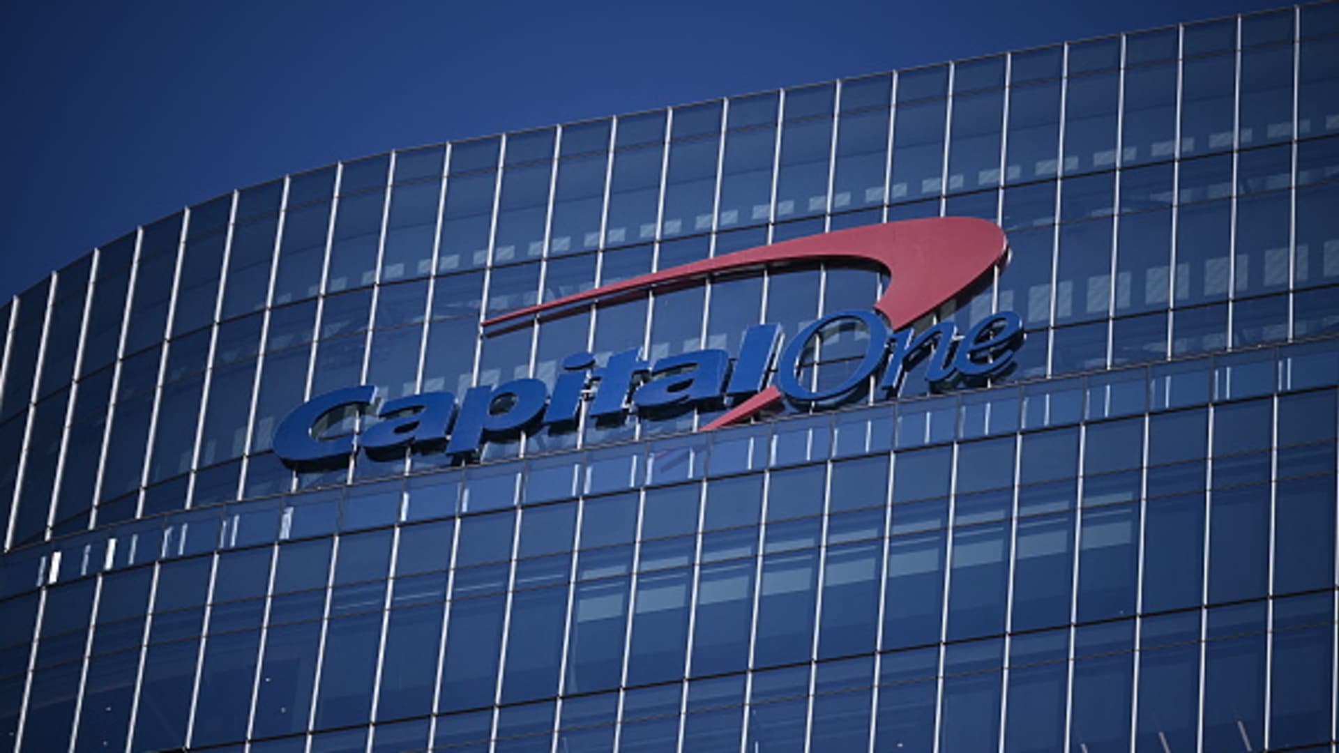 Capital One gets $1.38 billion if Discover takes any unsolicited rival bid